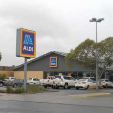 ALDI Hamilton - 104-108 French St, Hamilton VIC 3300, Australia