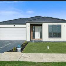 House - 18 shulze drive, Clyde North VIC 3978, Australia