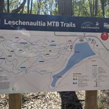 Car park lake leschenaultia - 2490 Rosedale Rd, Chidlow WA 6556, Australia