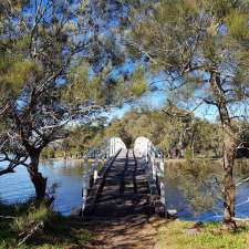 Budgewoi Footbridge - Lake St, Budgewoi NSW 2262, Australia