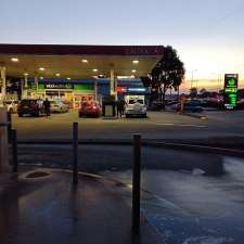 Caltex Woolworths - 399 Melton Hwy, Taylors Lakes VIC 3038, Australia