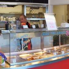 Yatala Carvery - u16/22 Eastern Service Rd, Stapylton QLD 4207, Australia