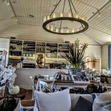 East Coast Lounge - 7B Chowder Bay Road, Mosman NSW 2088, Australia